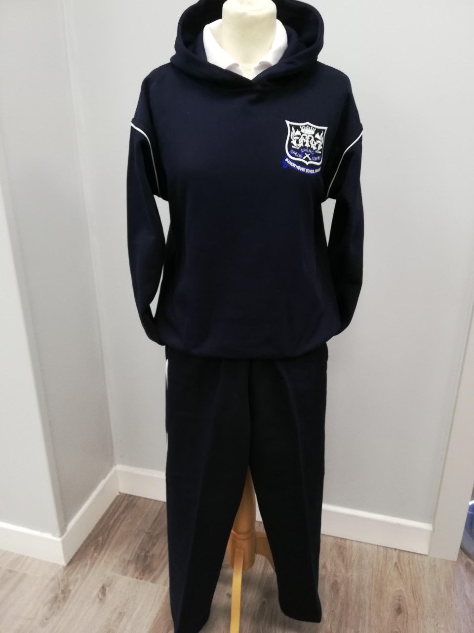 Manor House School > Parents > Uniform